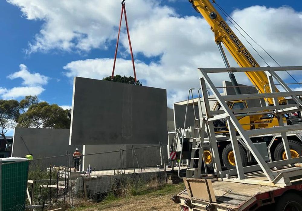 The Nelson Project: Modern Precast Concrete Home in Apollo Bay
