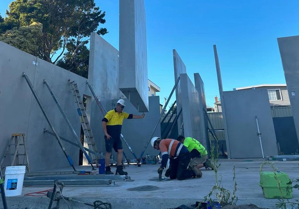 The Nelson Project: Modern Precast Concrete Home in Apollo Bay
